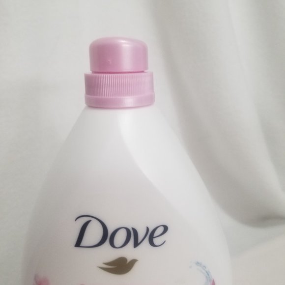 Dove | Bath & Body | Dove Sakura Blossom Body Wash Bottle 338 Fl Oz ...